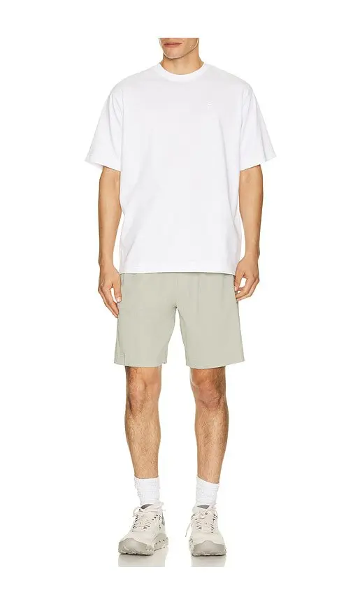On Club Collective-t