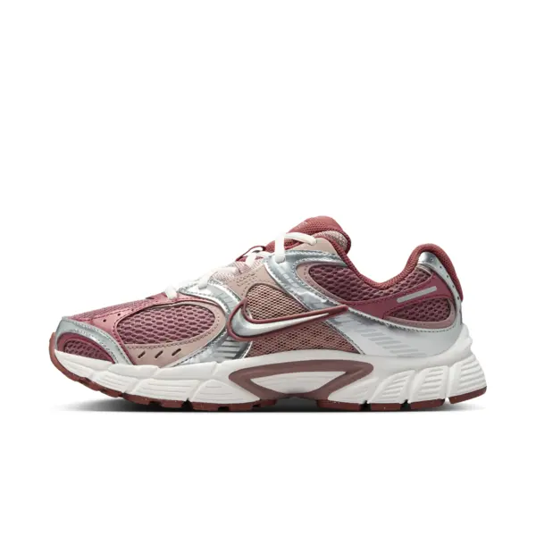 Nike V5 Rnr Shoes With Reflective Accents - Purple
