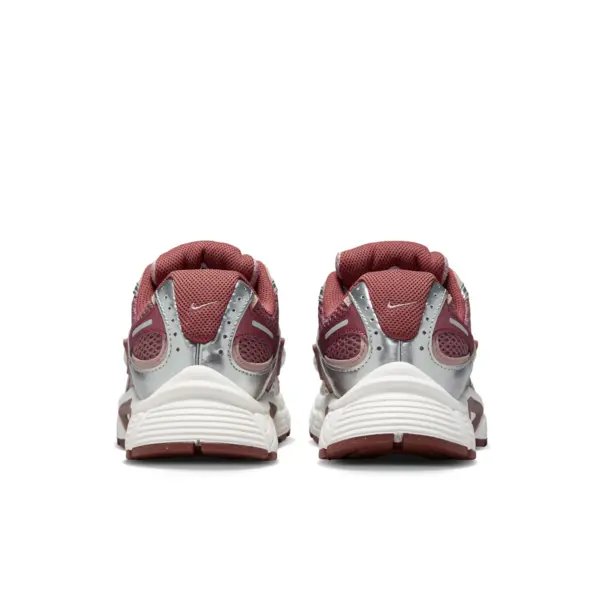 Nike V5 Rnr Shoes With Reflective Accents