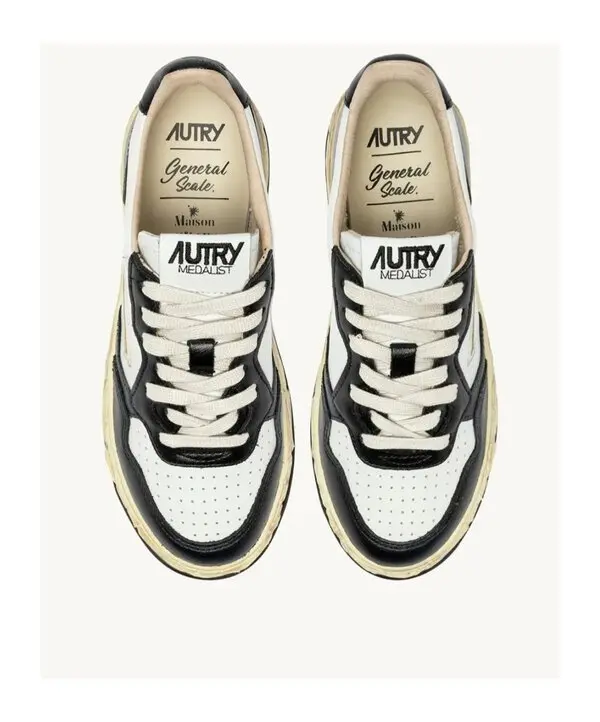 AUTRY X Maison Mihara Yasuhiro Medalist Low Super Vintage Sneakers - Black