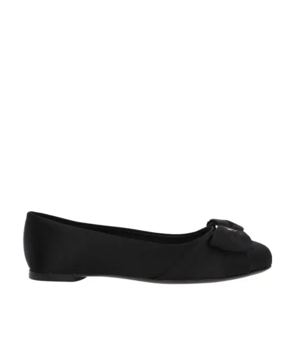 FERRAGAMO Varina Logo Ballet Shoes - Black