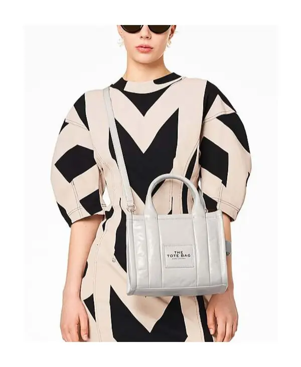 Marc Jacobs Logo Patch Zipped Small Tote Bag