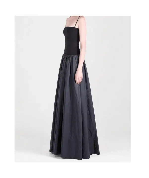 AMOMENTO Knit Maxi Dress With Spaghetti Straps And Pleated Skirt