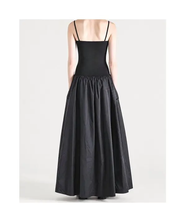 AMOMENTO Knit Maxi Dress With Spaghetti Straps And Pleated Skirt