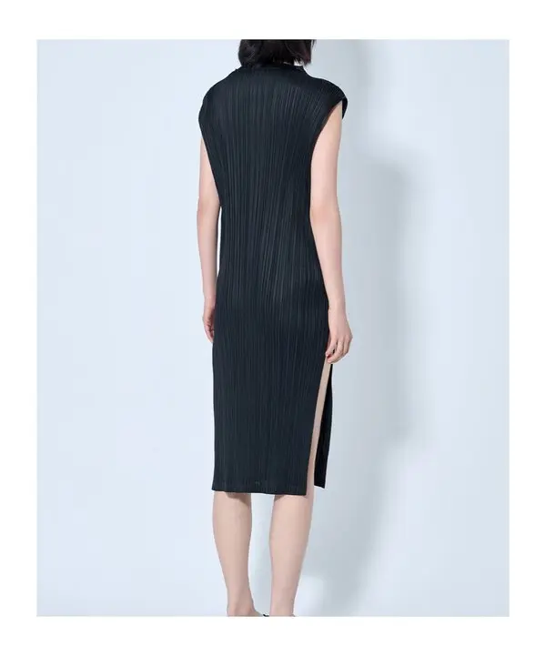 Issey Miyake Sleeveless Dress