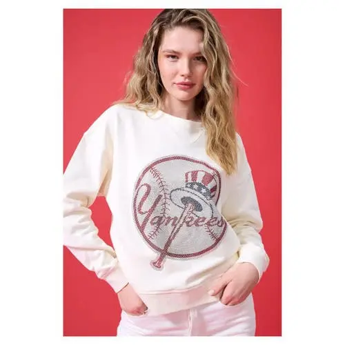 Terez New York Yankees Embellished Oversized Sweatshirt - Cream