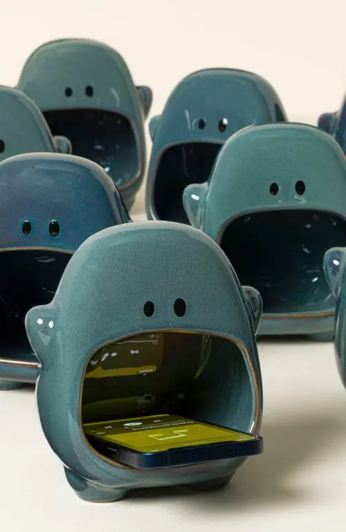 UNCOMMON GOODS Little Monster Phone Amplifier