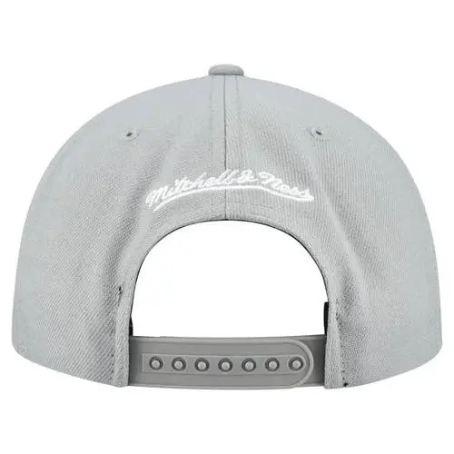 Mitchell & Ness Chicago White Sox Cooperstown Collection Basic Flip Snapback Hat