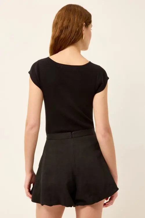 MARIE OLIVER Roxy Short