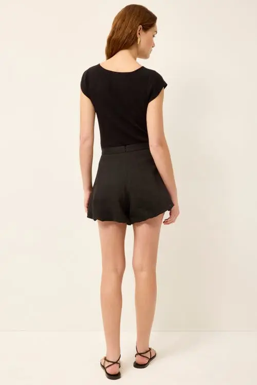 MARIE OLIVER Roxy Short