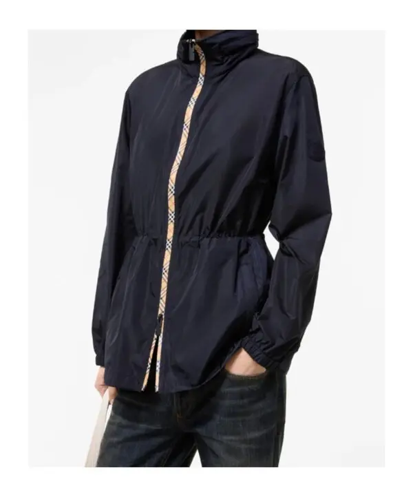 Burberry Short Nylon Parka With Knight Stamp - Navy