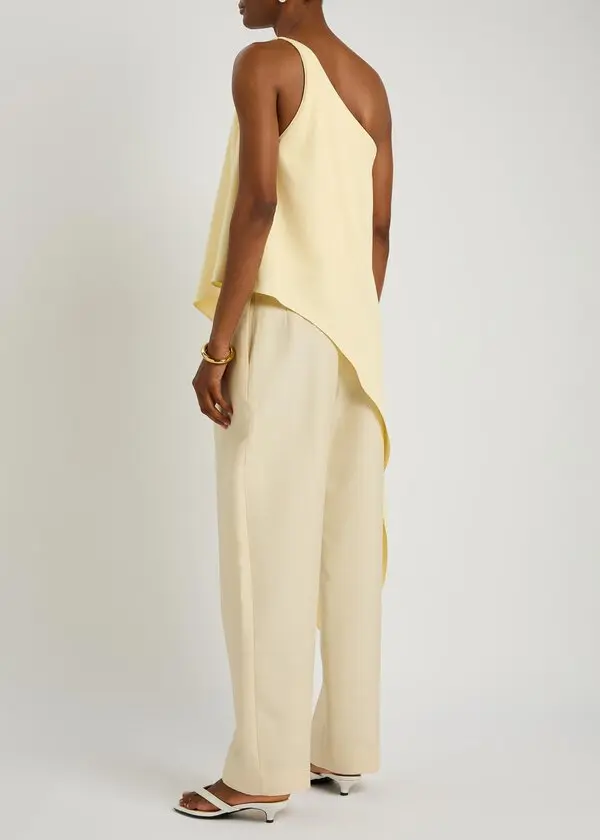 ARMARIUM Asymmetric One-shoulder Top