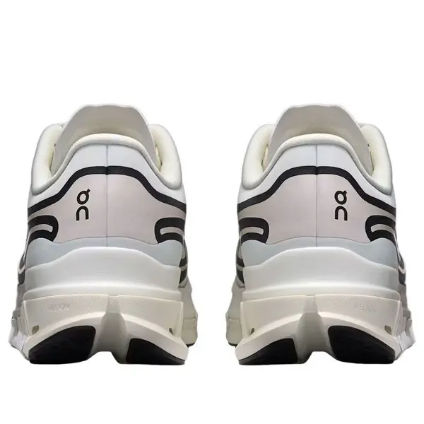 On Cloudflow Ad Athletic Sneakers - Ivory/black