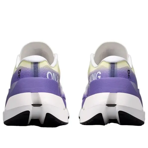 On Cloudboom Max - White/juniper