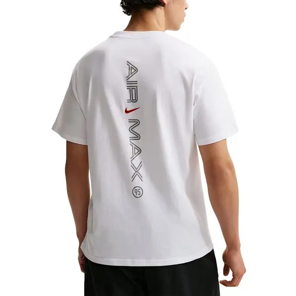 Nike T-shirt