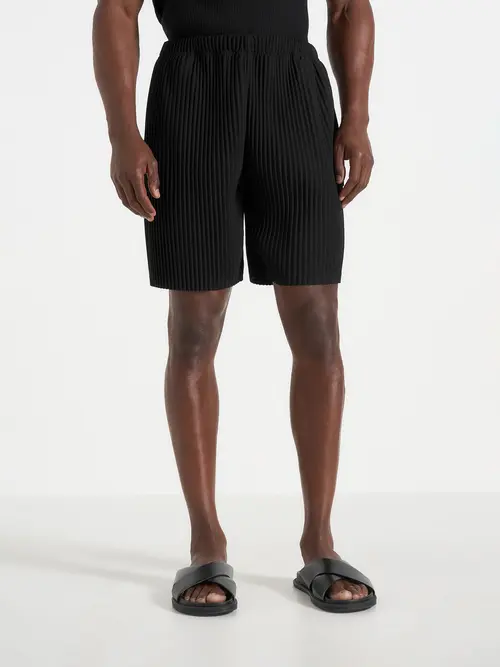 Manière De Voir Drew Pleated Shorts - Black