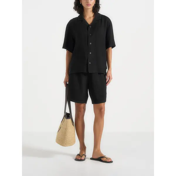 Manière De Voir Ari Textured Shorts - Black