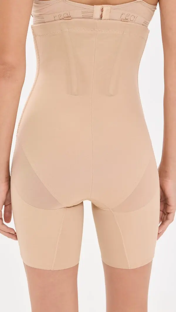 HONEYLOVE Superpower Shorts