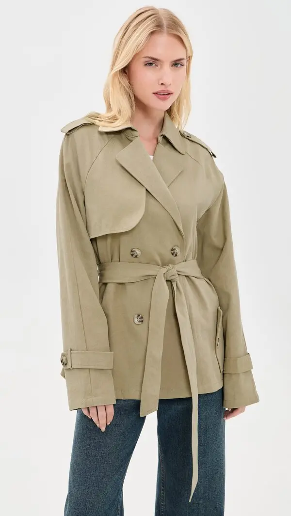 Lioness Cropped Trencherous Coat