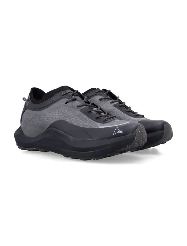 ROA Sneakers