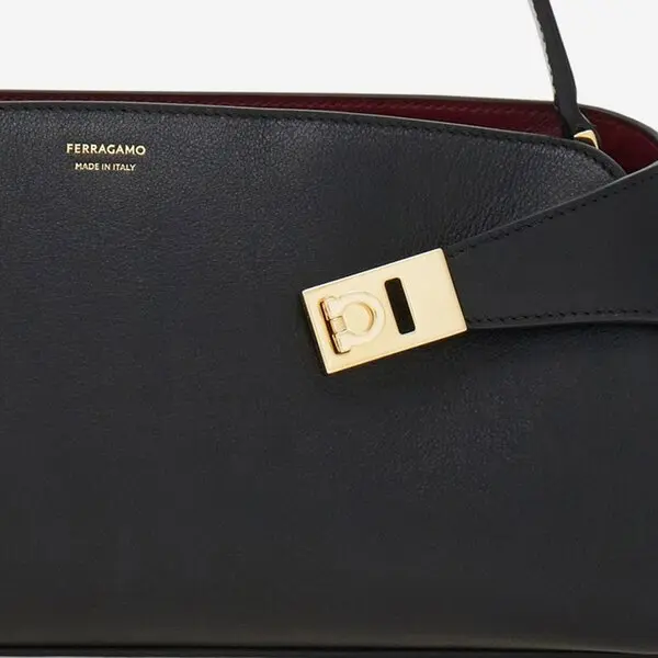 FERRAGAMO Hug East West Shoulder Bag