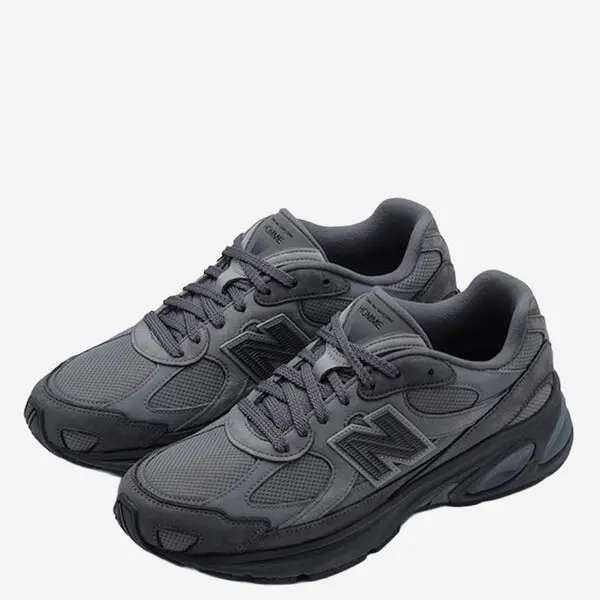 HOMME X NEW BALANCE Sneakers 2010 V