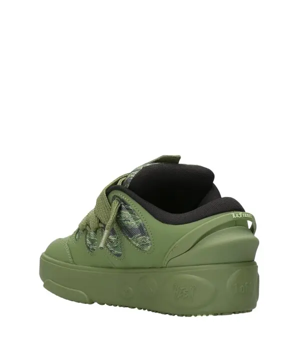 PUMA Sneakers