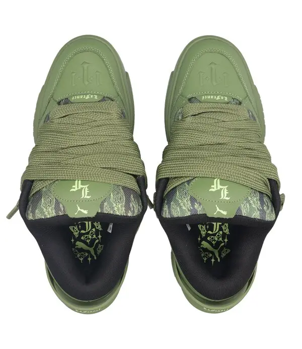 PUMA Sneakers