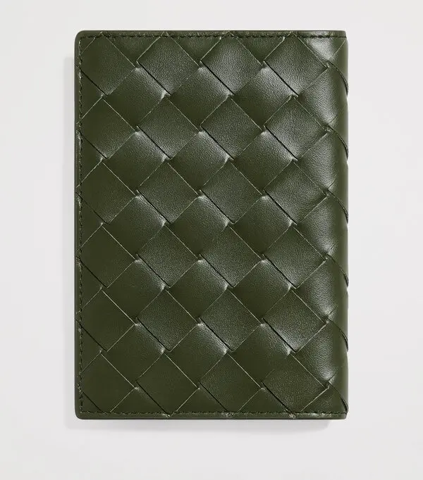 Bottega Veneta Leather Intrecciato Passport Holder - Green