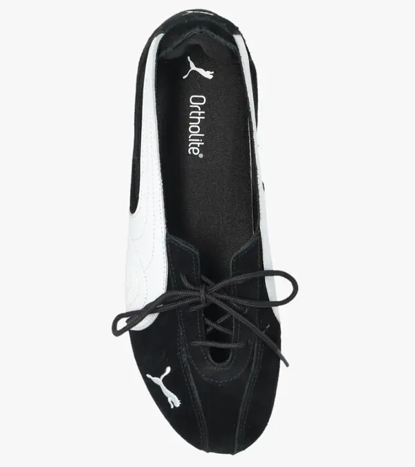 PUMA Round-toe Flat Shoes