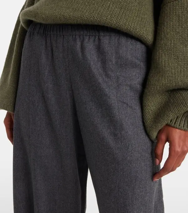 Khaite Clover Mid-rise Wool Barrel-leg Pants