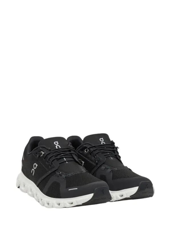 On 6 Sneakers