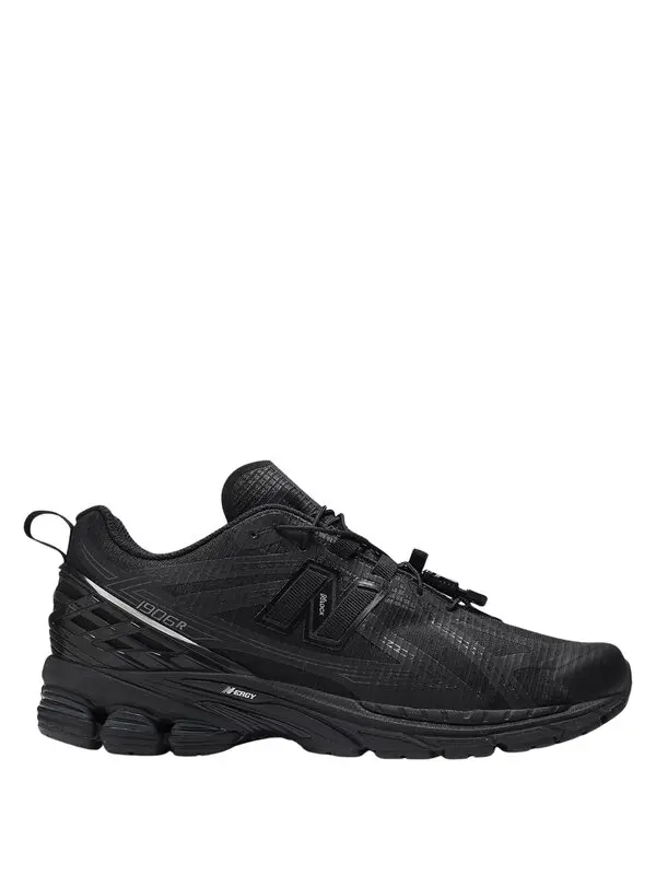 NEW BALANCE 1906r Sneakers