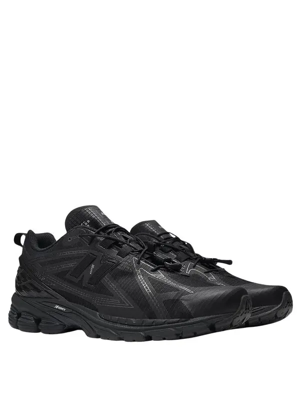 NEW BALANCE 1906r Sneakers