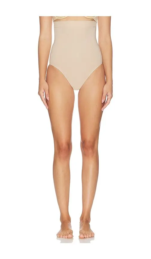 Spanx Sculpt Gofigure High Wasit Brief In Cream - Chai