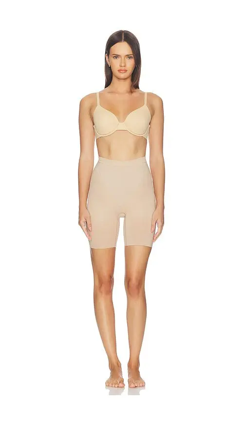 Spanx Sculpt Gofigure Mid Thigh Short