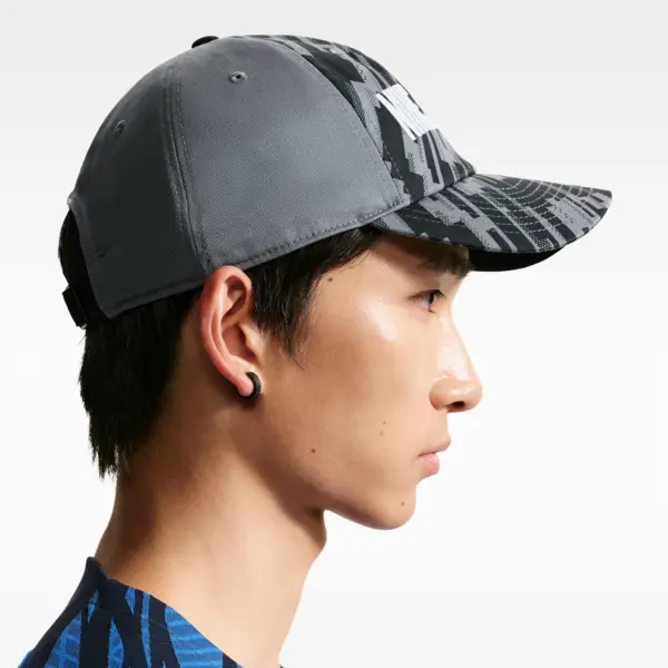 Nike Club Premier Unstructured Soccer Cap