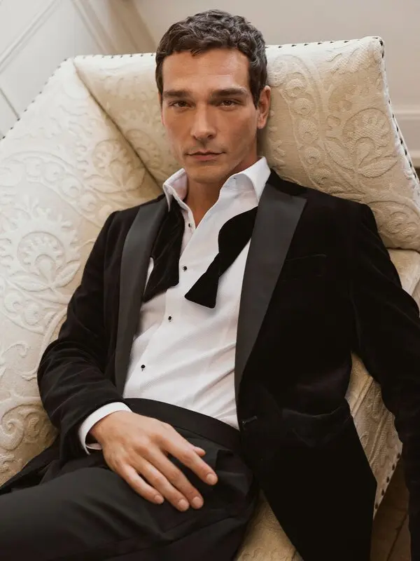 REISS Ace Classic Fit Velvet Single-breasted Blazer