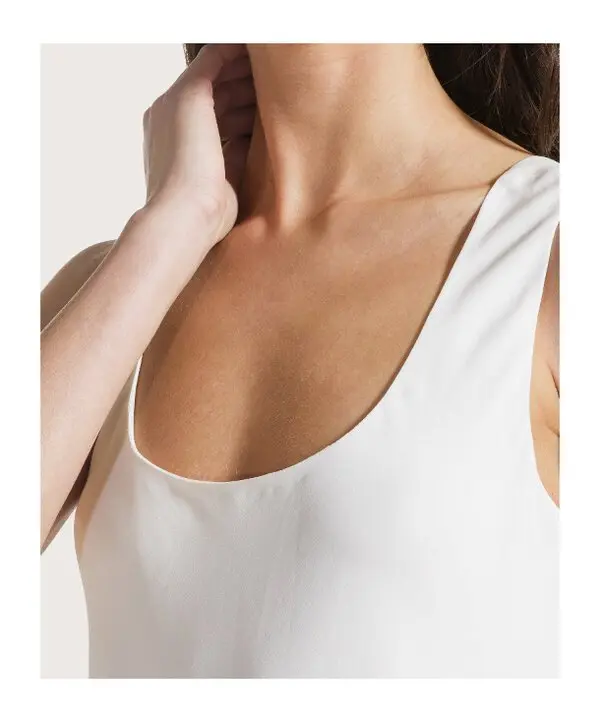 Seventy Scoop Neck Sleeveless Top With Straight Hem
