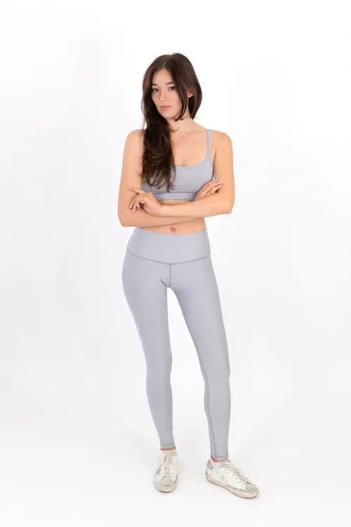ON/OFF ESSENTIALS The Core Legging - Gray