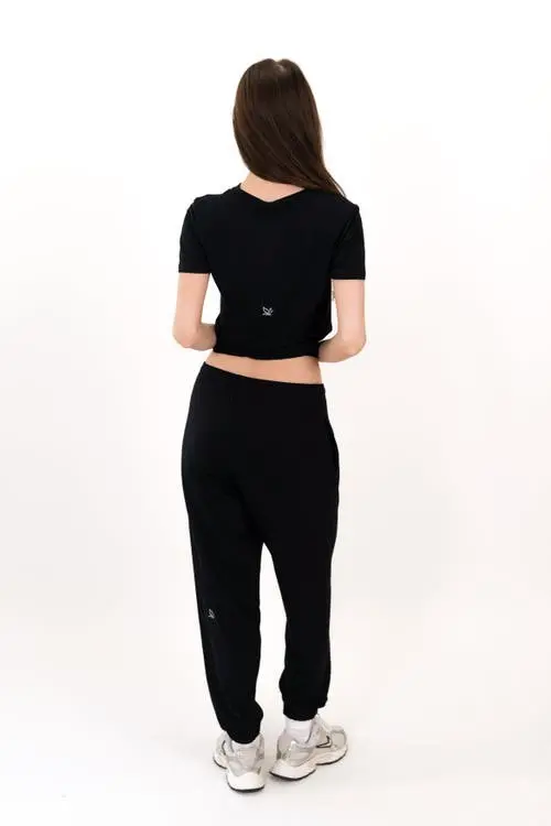 ON/OFF ESSENTIALS The Solace Sweatpant - Black