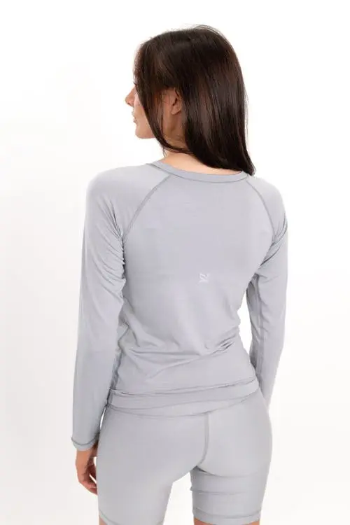 ON/OFF ESSENTIALS The Everyday Longsleeve - Black