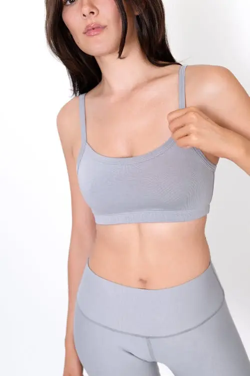 ON/OFF ESSENTIALS The Form Bra - Gray