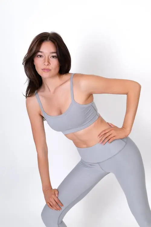 ON/OFF ESSENTIALS The Form Bra - Gray