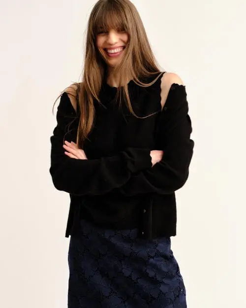 CARTOLINA Lucy Cashmere Cardigan With Pearlized Buttons