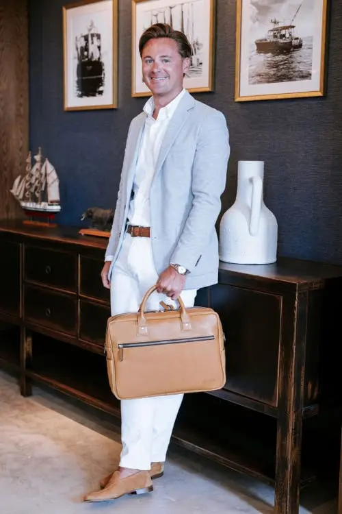 KORCHMAR Redford Leather Briefcase - Tan