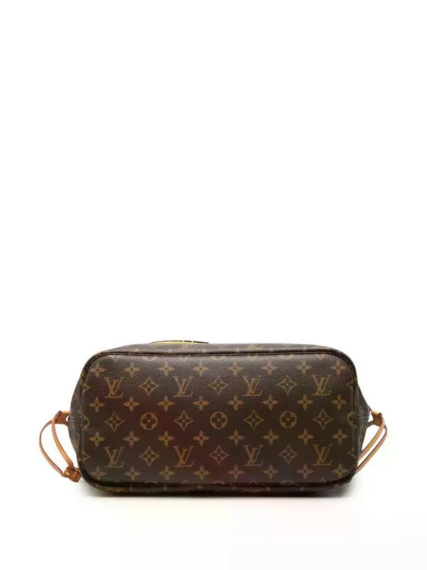 LOUIS VUITTON 2018 Monogram Patches Neverfull Mm Tote Bag