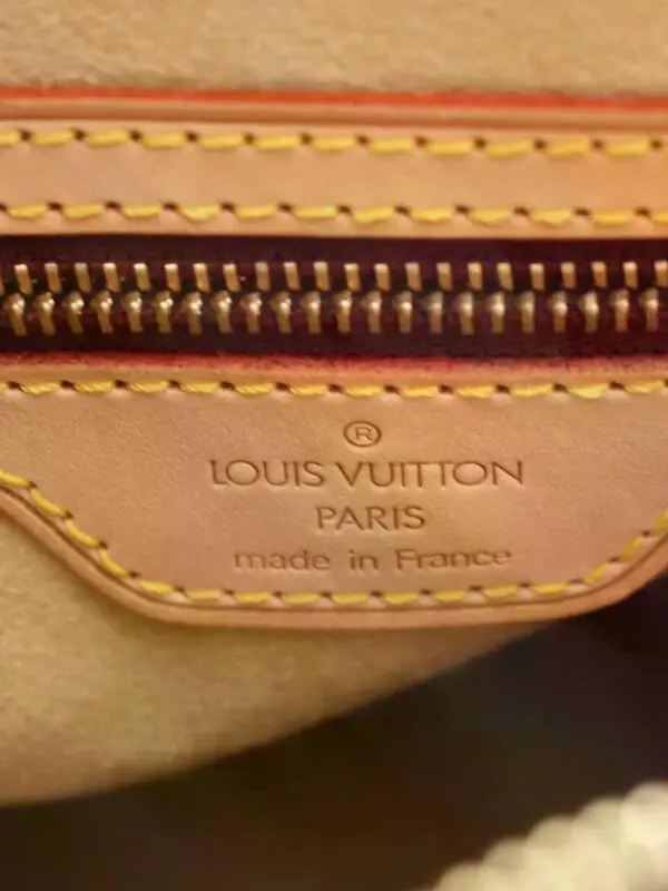 LOUIS VUITTON 2002 Monogram Looping Mm Shoulder Bag
