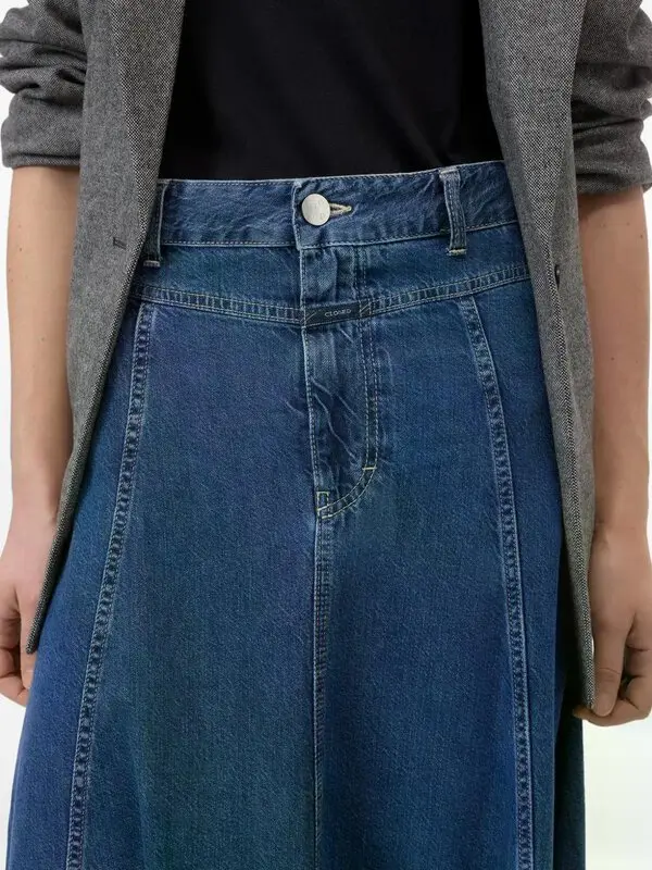Closed Panelled Maxi Skirt