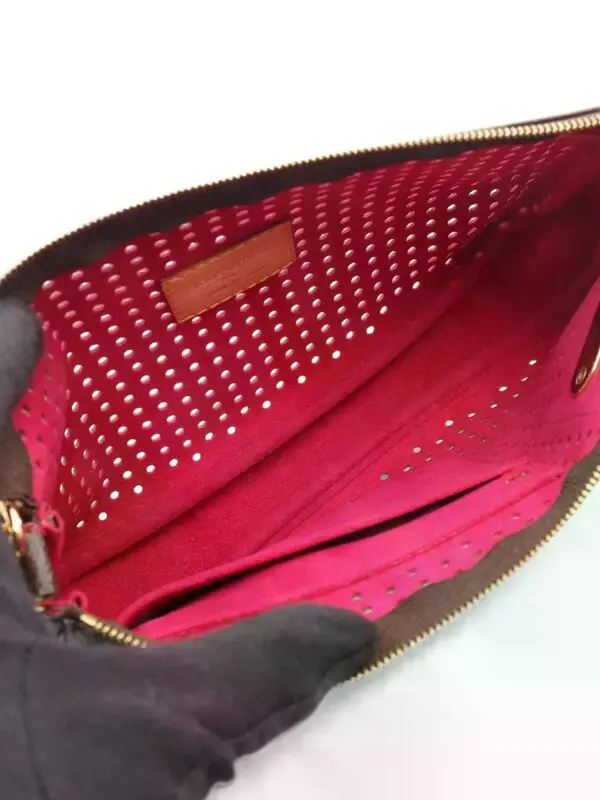LOUIS VUITTON 2006 Pochette Monogram Shoulder Bag